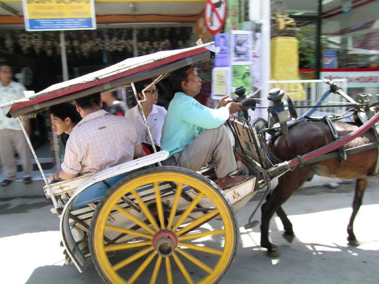 Bali, Travel Information and pictures - BigFoto.com