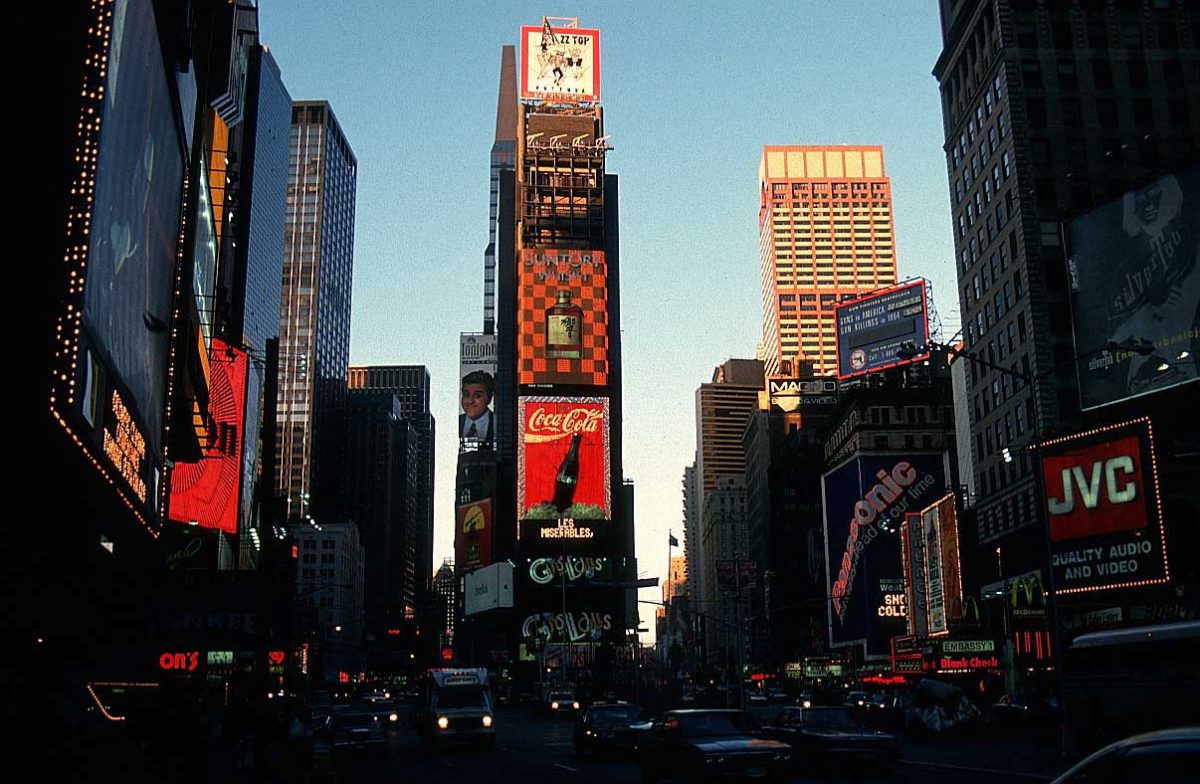 New York City. Travel Information and Pictures - BigFoto.com