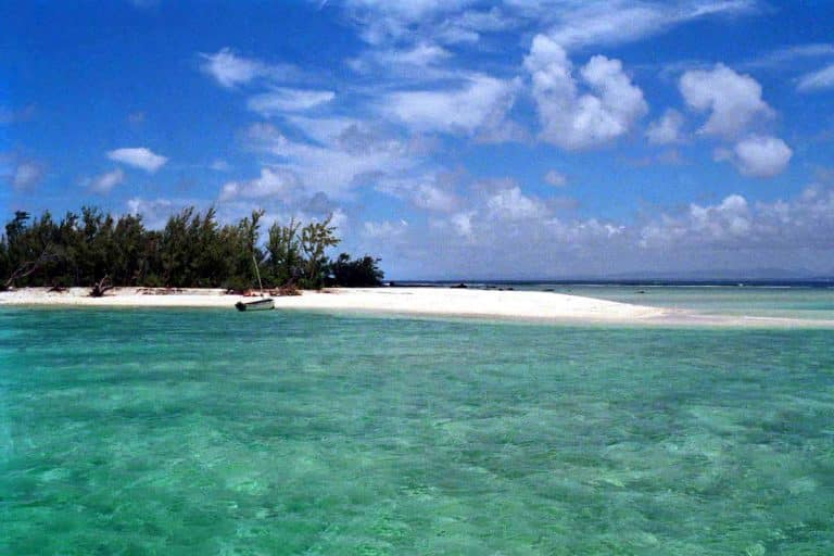 Mauritius; Travel Information and Pictures - BigFoto.com