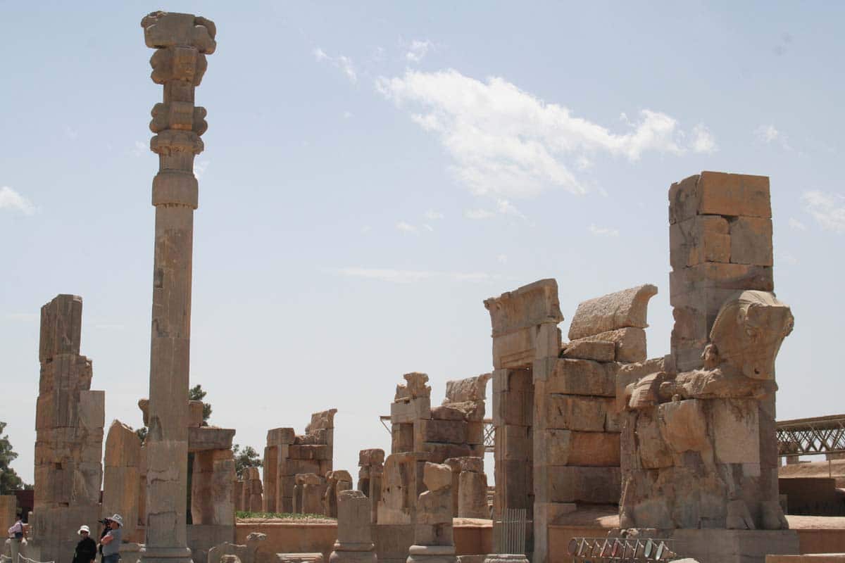 Historical Landmarks You Must Visit In Shiraz - BigFoto.com